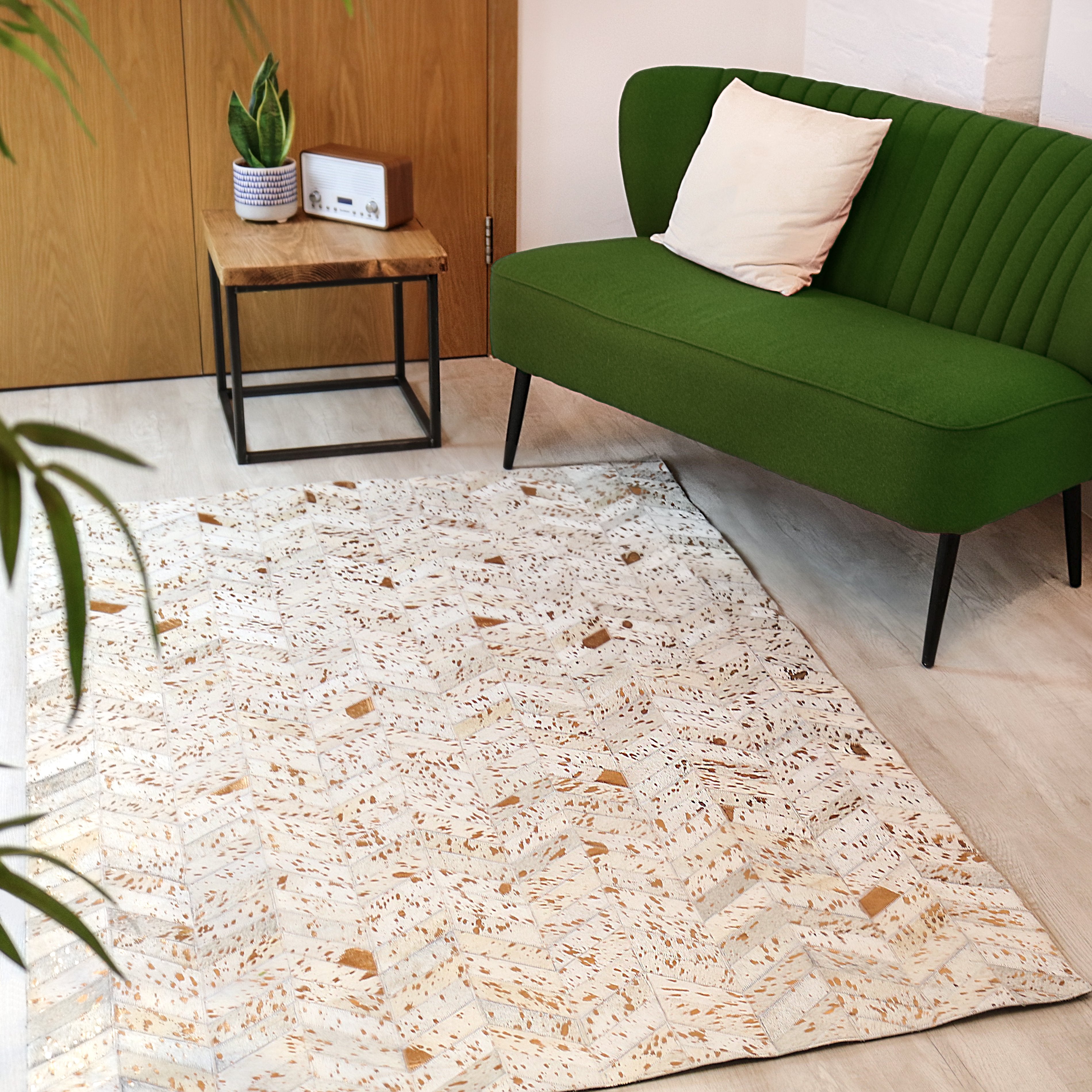 Cream & Copper Herringbone Chevron Cowhide Rug | Cattle Hide Rug ...